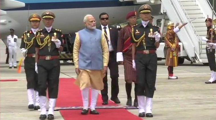 Prime Minister Narendra Modi receives Guard of Honour in Bhutan – WATCH - India News | The ...
