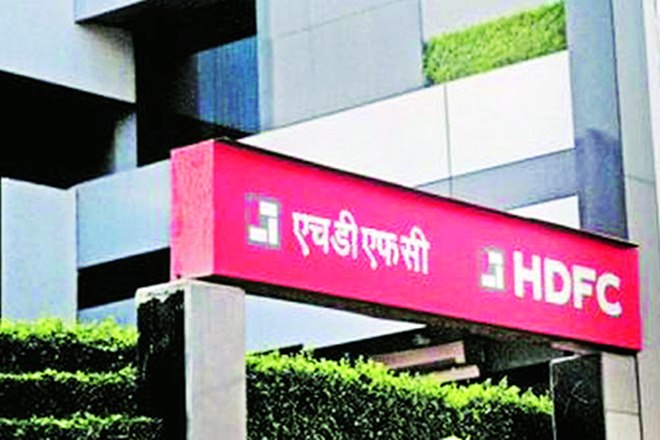 HDFC cuts retail prime lending rate by 10 bps - Banking & Finance News ...