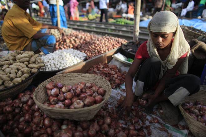 Private traders place onion import orders; 1,000 tonnes expected by month-end: Govt official ...