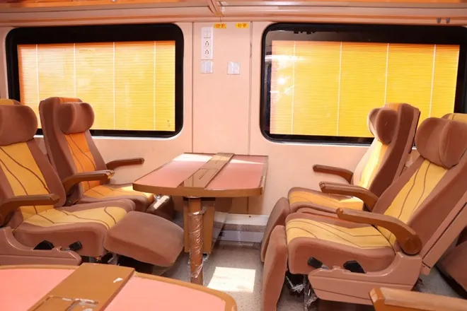 Wow! IRCTC Tejas Express Ahmedabad to Mumbai begins services from ...