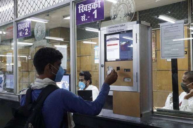 Wow! Indian Railways introduces “airport-style” contactless boarding ...