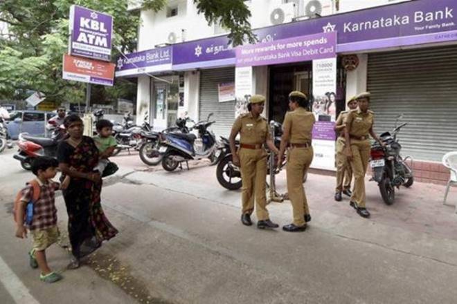 Karnataka Bank reports its highest-ever quarterly net profit of Rs 196 ...