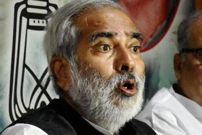 Is RJD heading for a split? Upset Raghuvansh Prasad snubs Tejashwi’s reconciliation effort, may ...