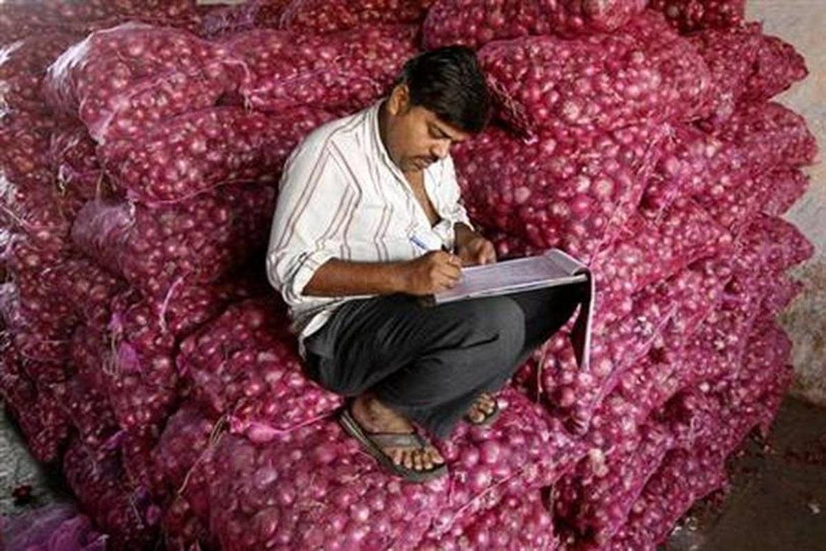 Govt’s another move to rein in soaring onion prices; stock limit imposed on wholesellers ...