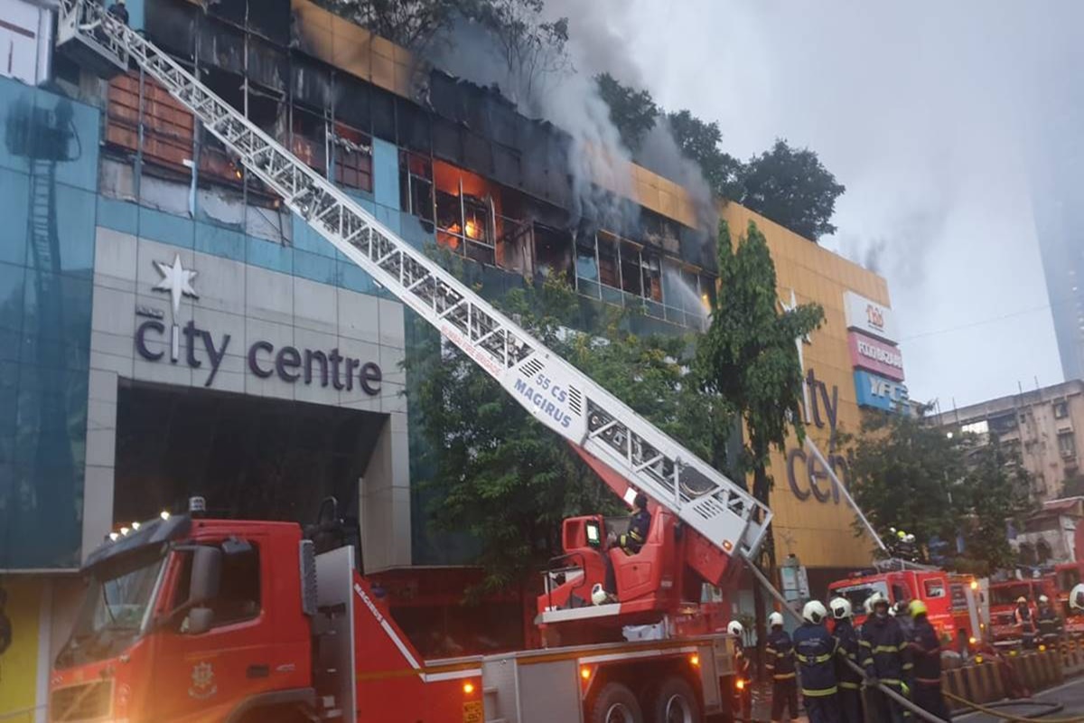 Mumbai mall fire: Two fire personnel injured, 3500 people evacuated ...