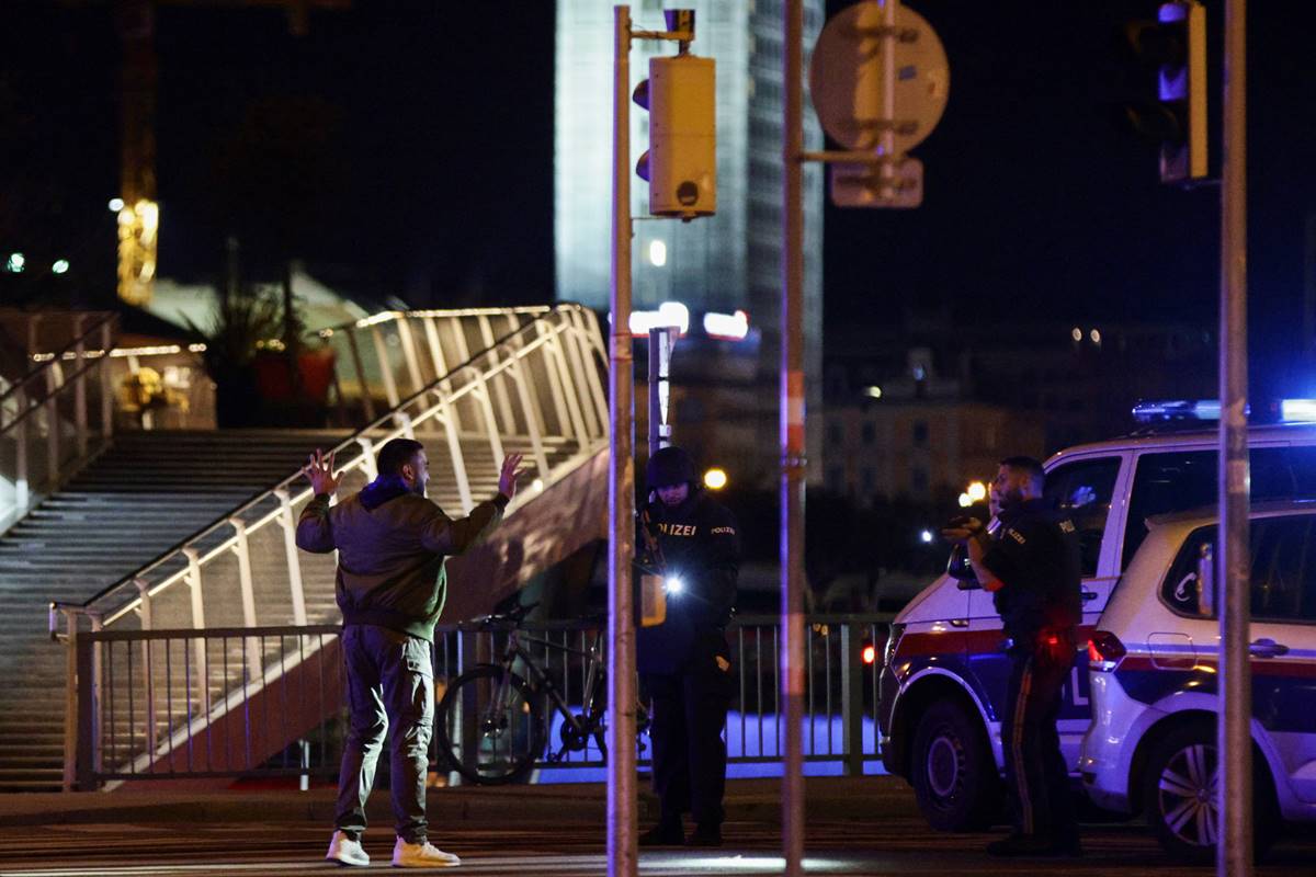 Vienna terror attack: 2 dead, 15 wounded in shootings across Austrian ...