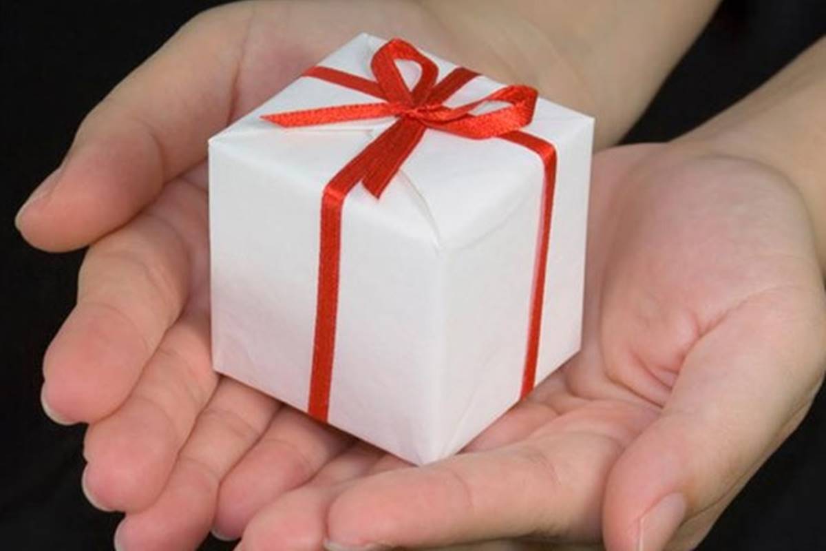 Insurance: The new gift trend this festive season - Insurance News ...