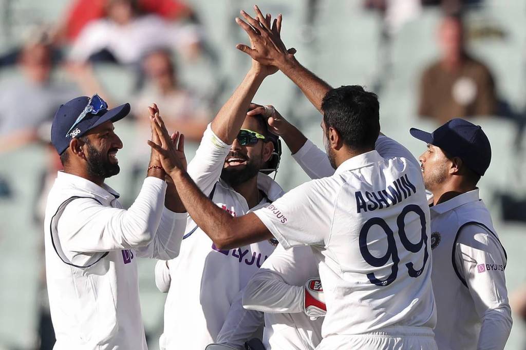 India vs Australia Boxing Day Test score: Siraj gets Labuschagne on ...