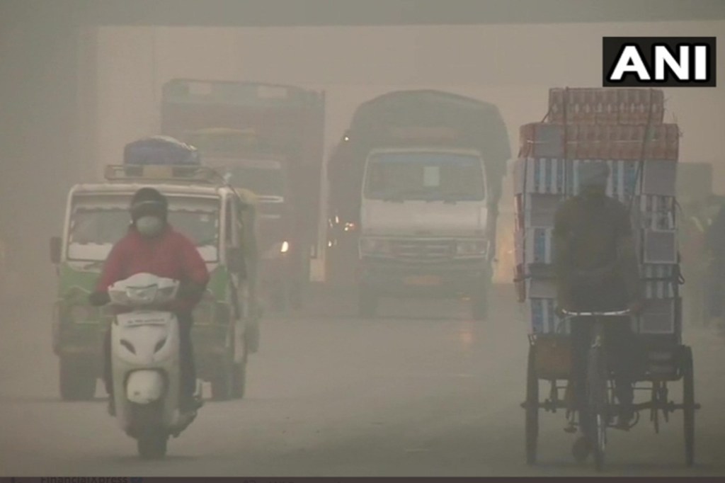 Dense fog shrouds Delhi; air quality remains ‘severe’ - Science News | The Financial Express