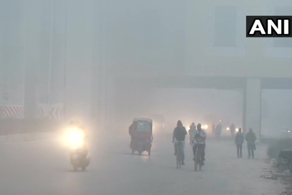 Dense fog shrouds Delhi, minimum temperature rises to 8.8 degrees Celsius - Science News | The ...