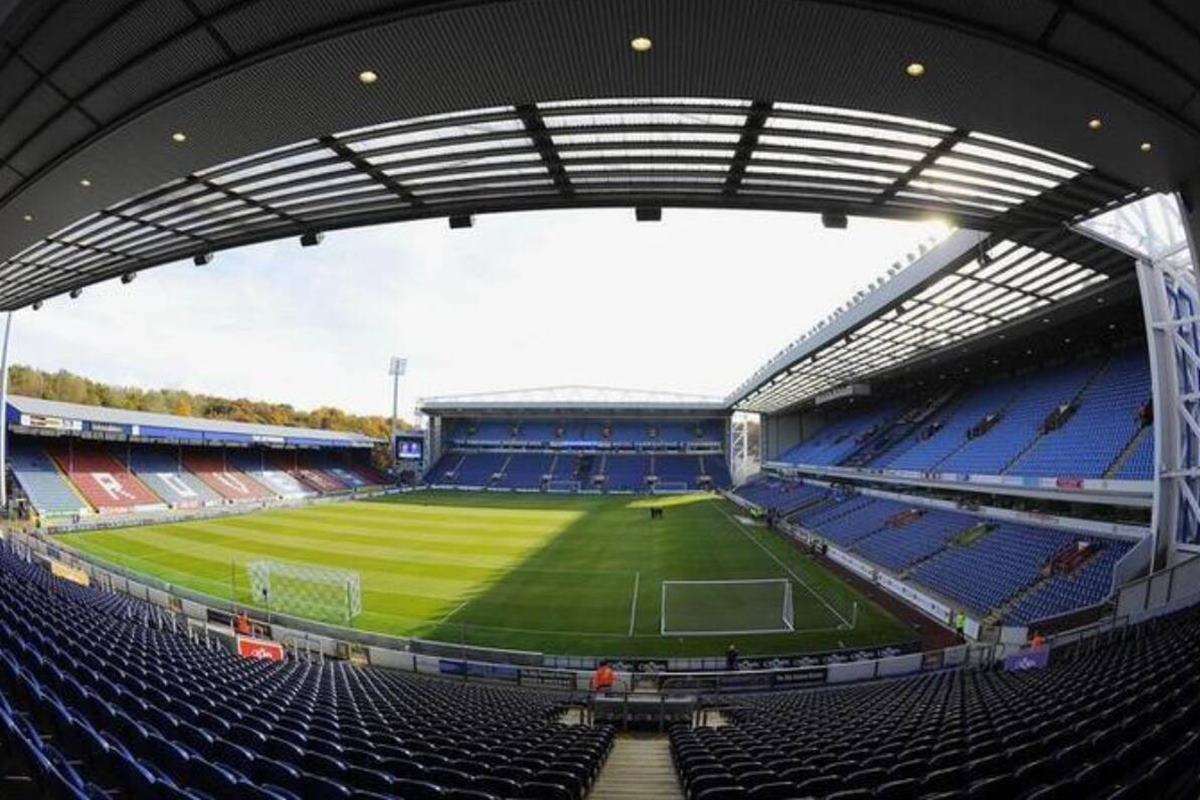 Good news for soccer lovers! England plans return of fans in time for ...