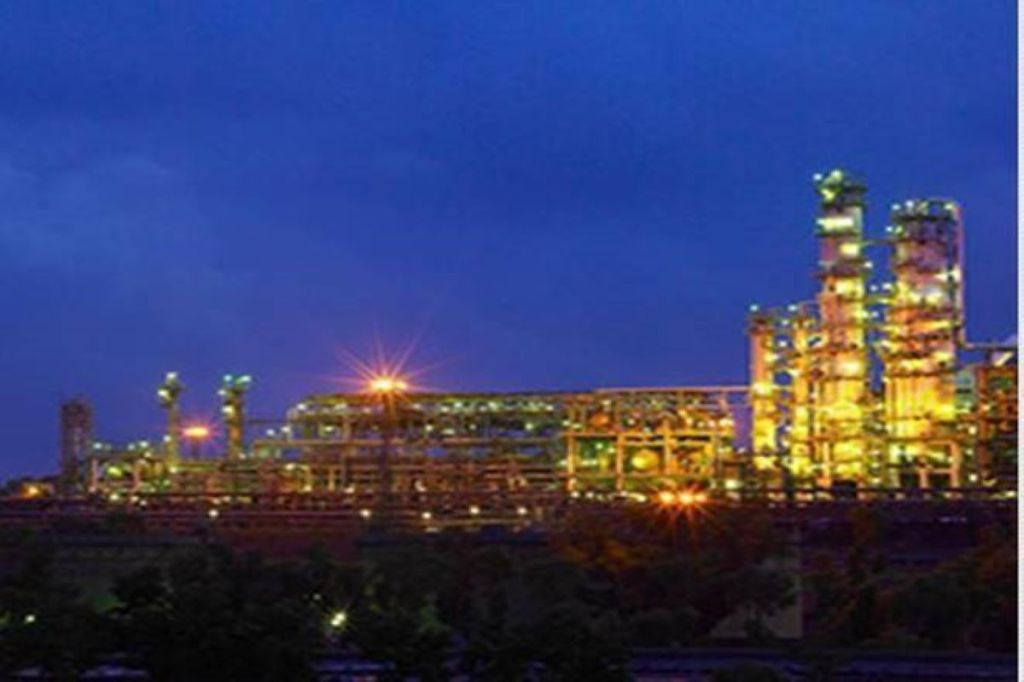 BPCL ships first consignment of acrylic acid from Kochi petchem plant ...