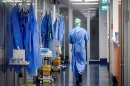 Delhi Govt Lets Private Hospitals Named COVID Facilities To Keep Some 