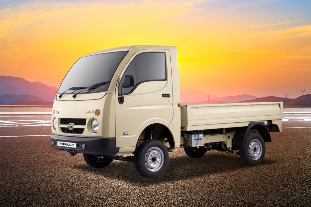 Tata launches India’s most affordable small commercial vehicle (SCV ...