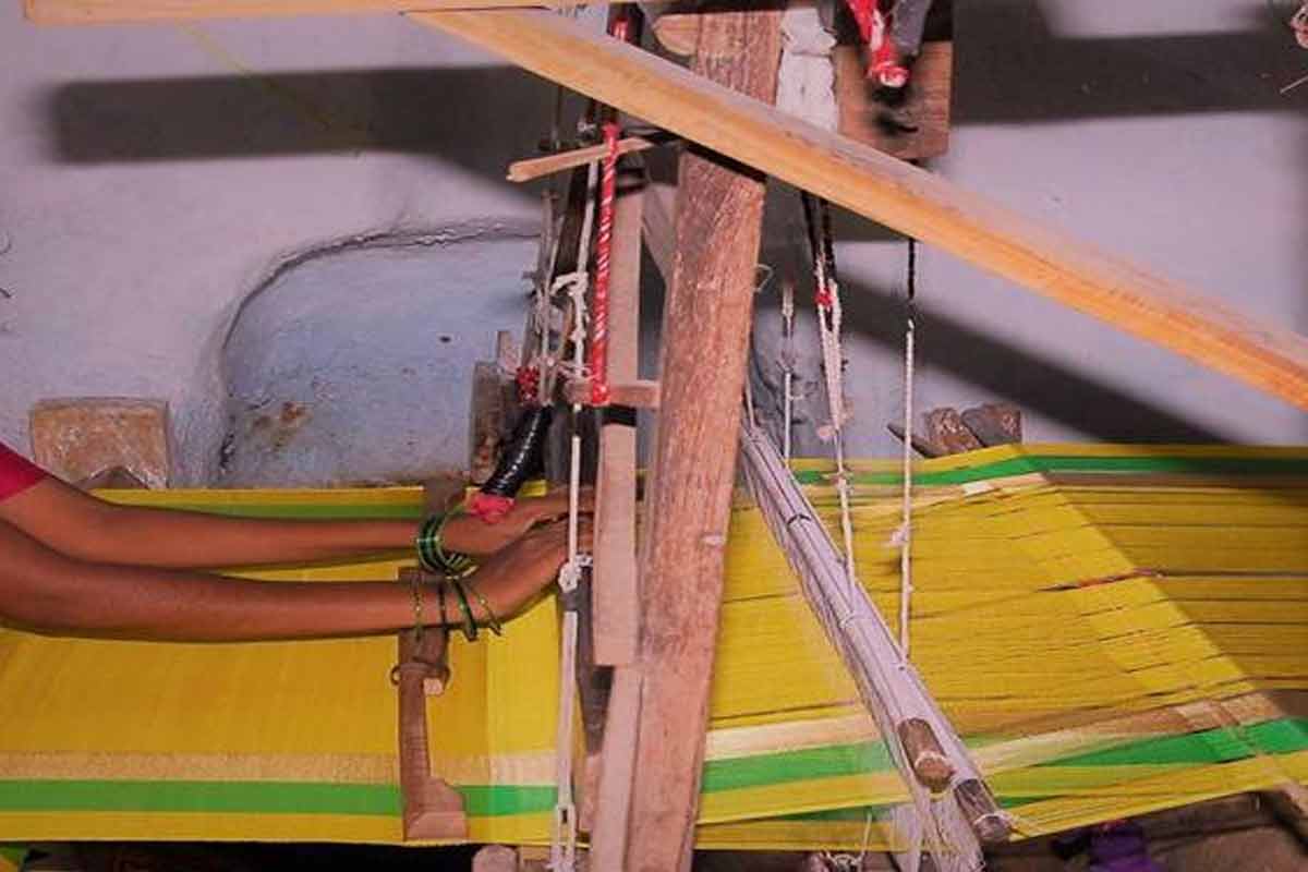 National Handloom Day 2021: History, significance and some popular ...