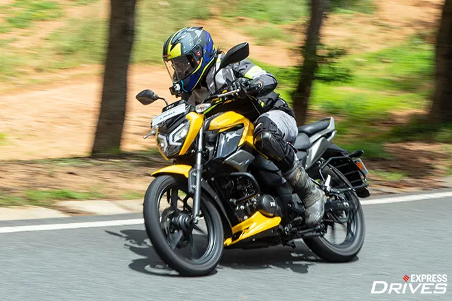 TVS Raider 125 First Ride Review: Can it ‘Shine’ with all that ‘Glamour ...