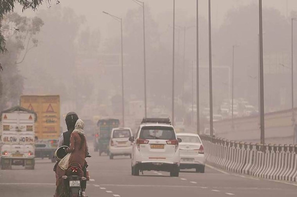 Delhi weather update: National capital records maximum temperature of 29.7 degrees Celsius ...