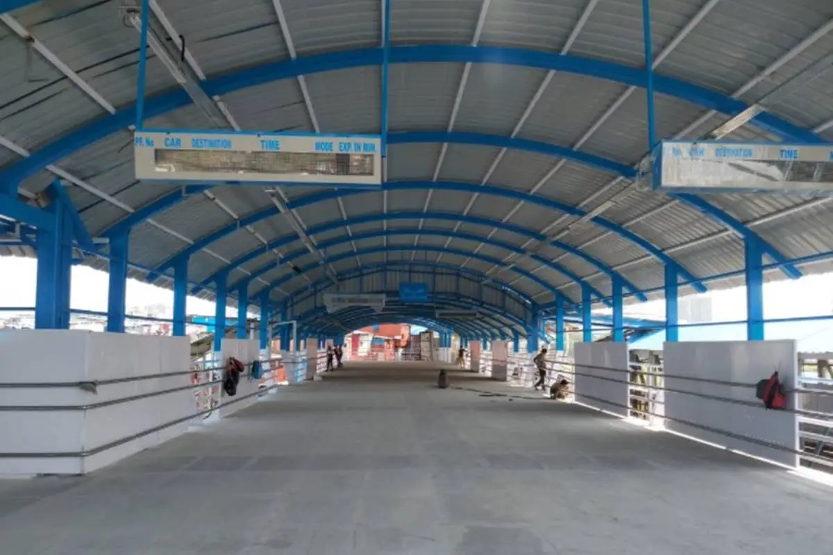 Enhancing passenger safety! Indian Railways commissions new Foot Over ...