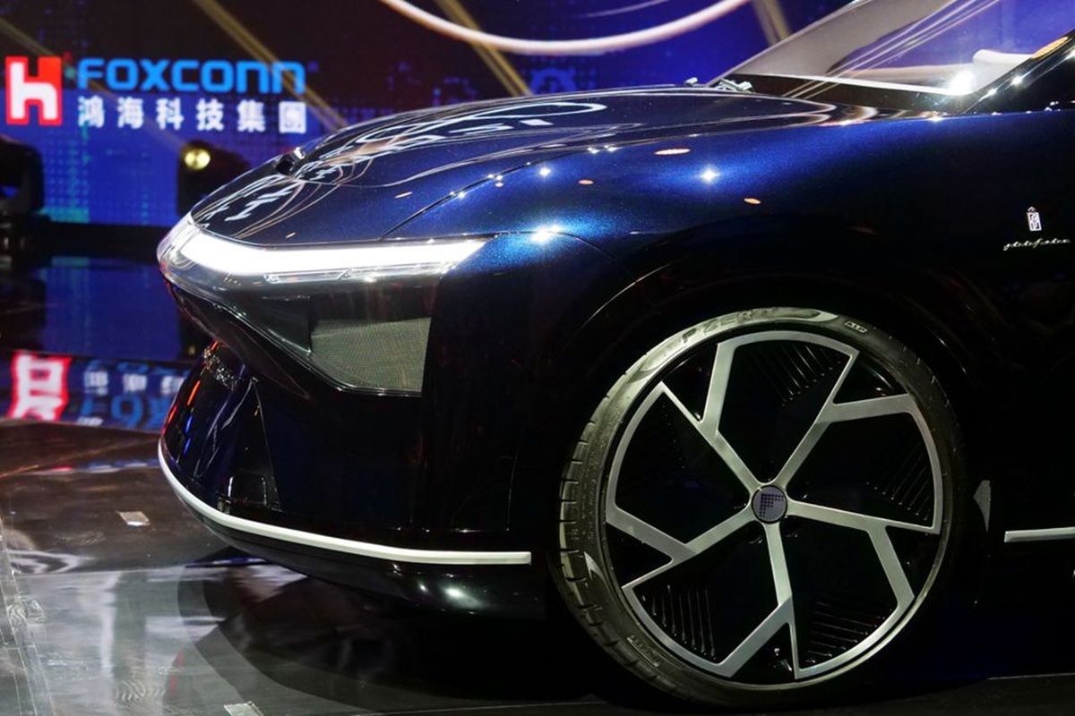 Taiwan’s Foxconn plans to make electric cars in India: Unveils two ...