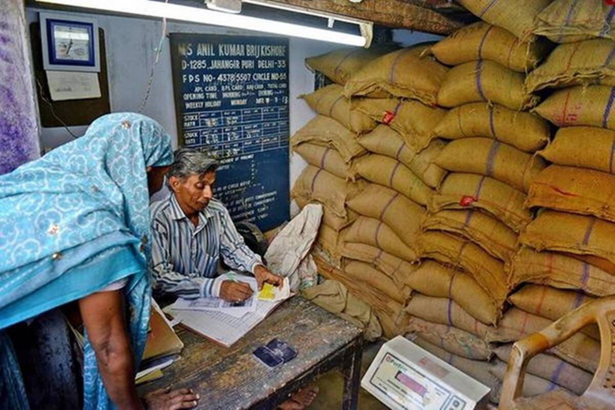Delhi govt allows weekly off for ration shop owners - Economy News ...