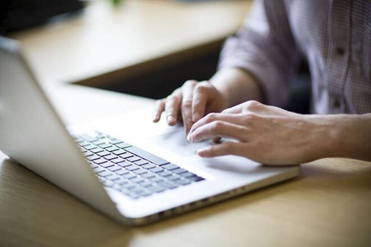 Most employees favour hybrid model of work post pandemic: Survey ...