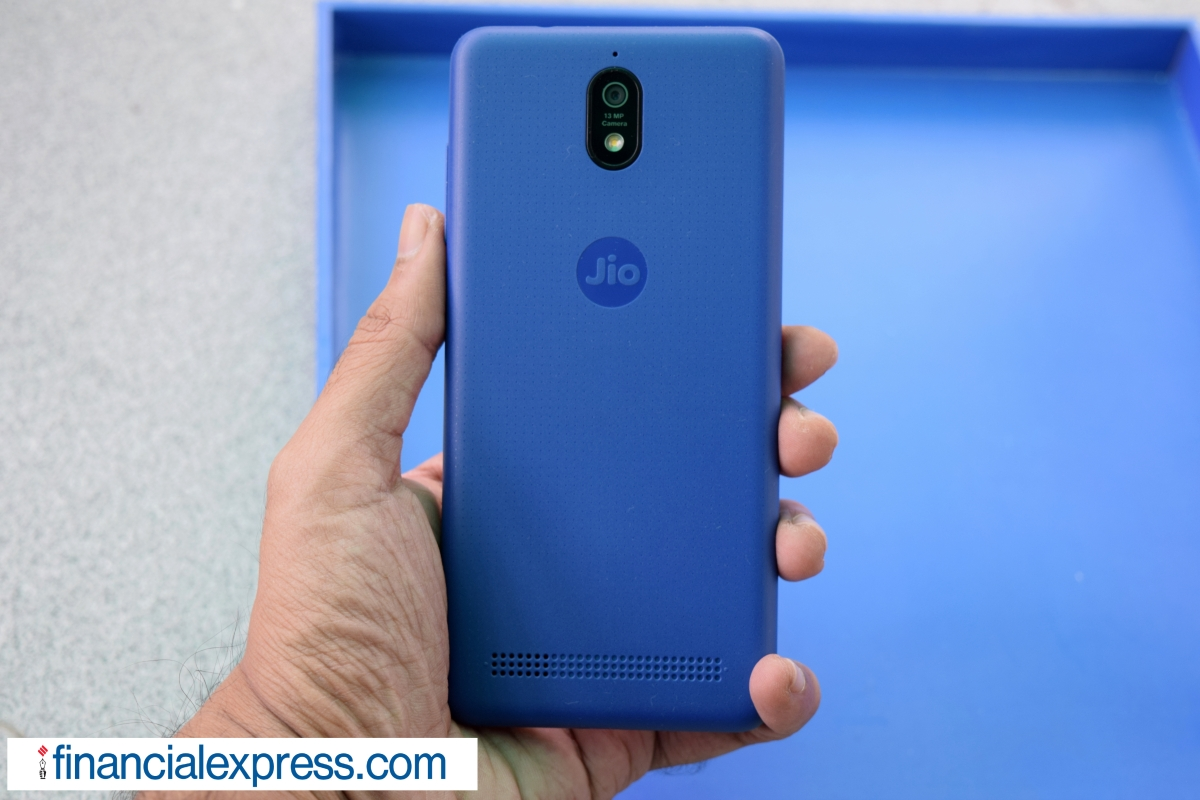 JioPhone Next: A quick first look at Jio’s first smartphone ...