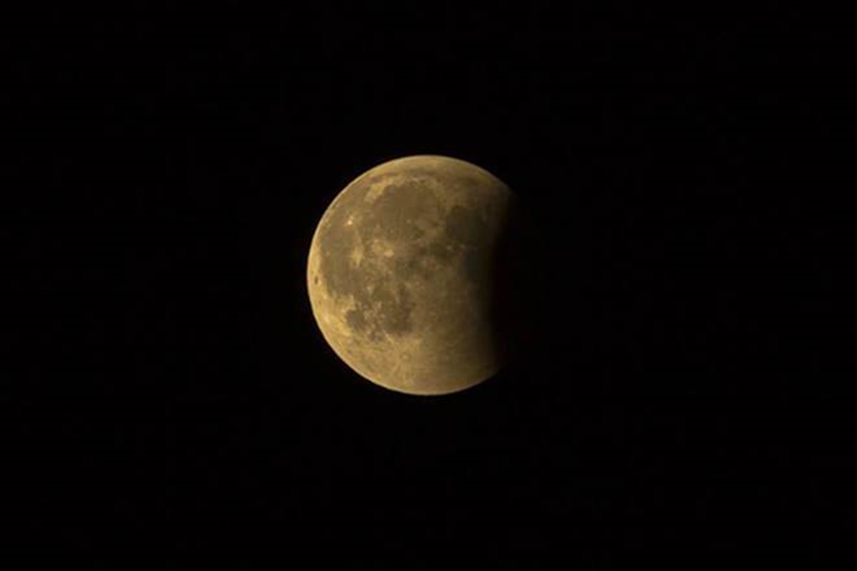 Kartik Purnima 2021: Longest lunar eclipse of the century set to occur ...