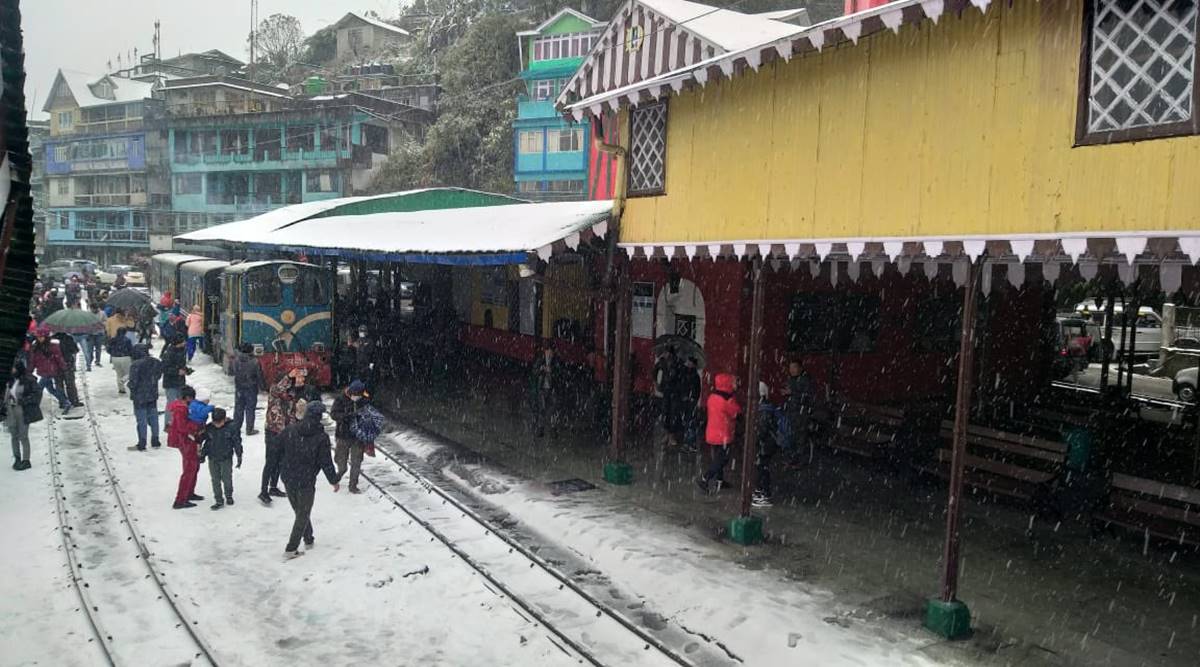 Darjeeling Himalayan Railway: Snow-clad Indian Railways’ Ghum station ...