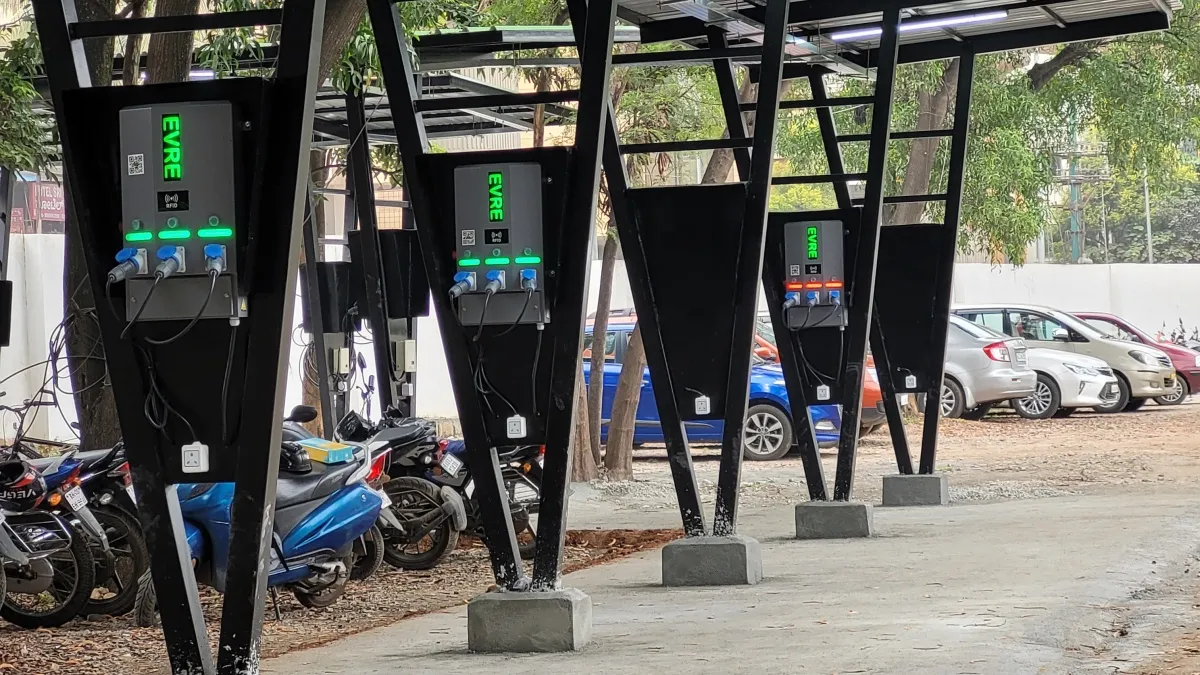 EVRE charging hubs are now fast-charging enabled: Can charge up to 80 EVs at once - Electric ...