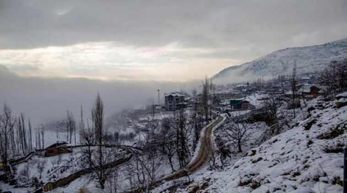 Fresh snowfall in many parts of Kashmir - Science News | The Financial ...