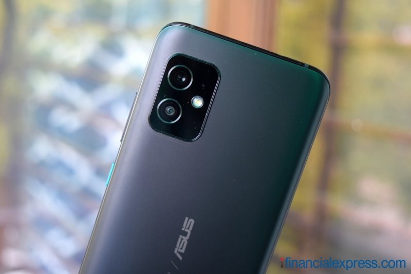 Asus 8Z first look at compact design, specs, top features and more | In ...