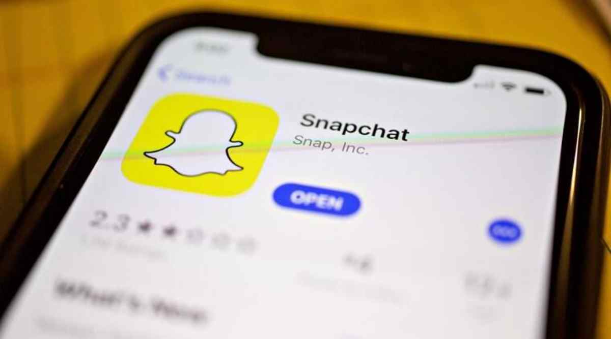 Snapchat gets live location sharing feature like WhatsApp, here is how ...