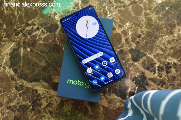 Motorola G52 launched in India with high-end specs, low pricing: Check ...