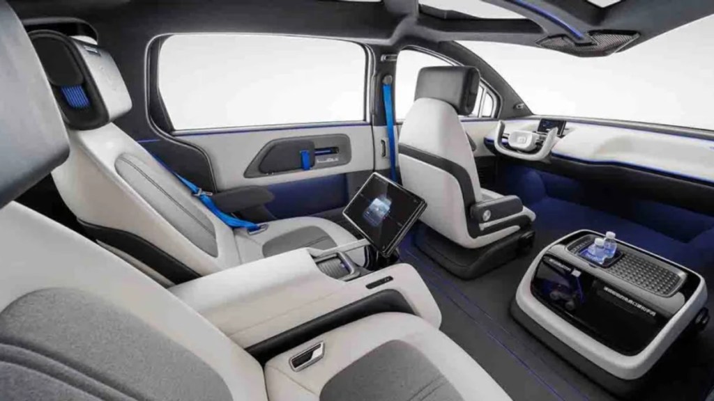 Baidu bags China's first fully driverless robotaxi licenses - Express ...