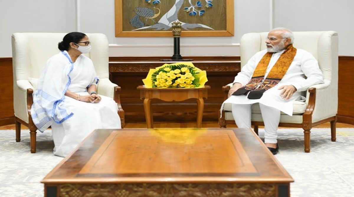 Mamata Banerjee meets PM Modi, to attend Niti Aayog meeting on Sunday - India News | The ...