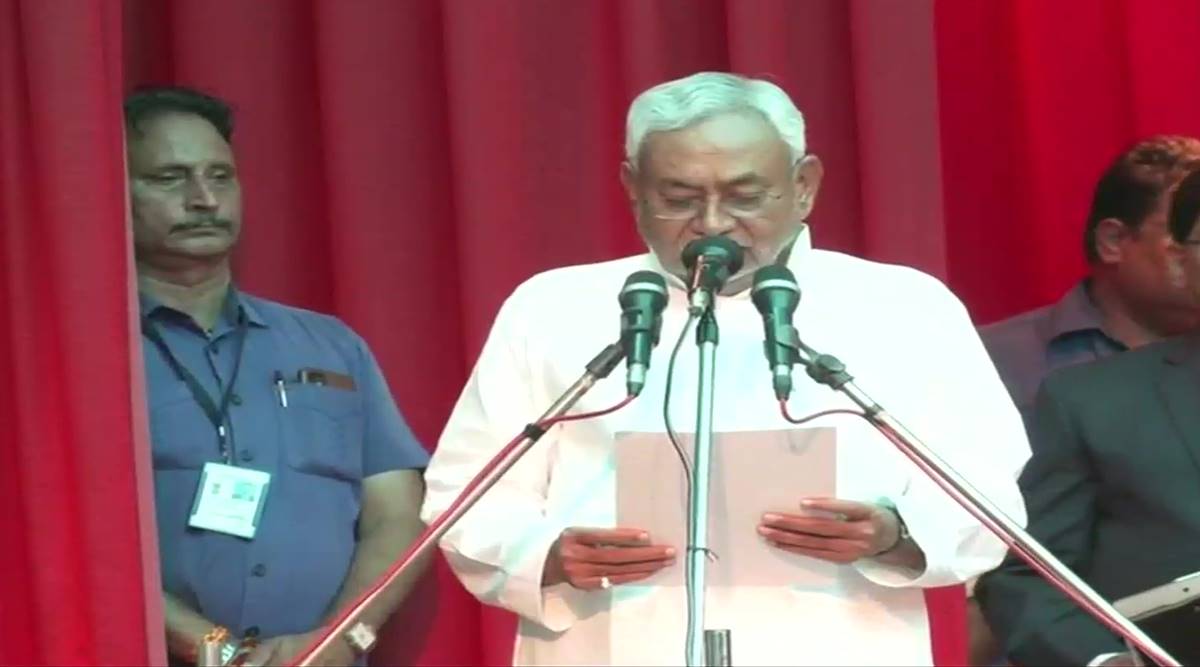Bihar political crisis: Nitish Kumar takes oath as CM of Bihar for record 8th time, Tejashwi ...