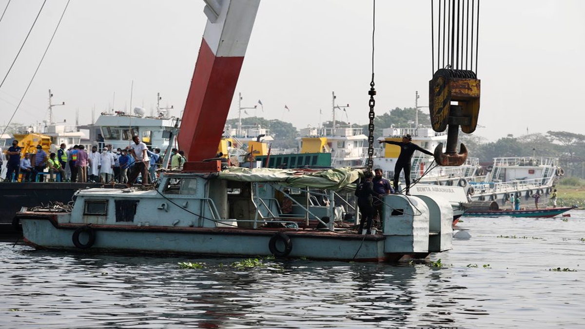 Bangladesh ferry accident kills 24, dozens missing - World News | The ...