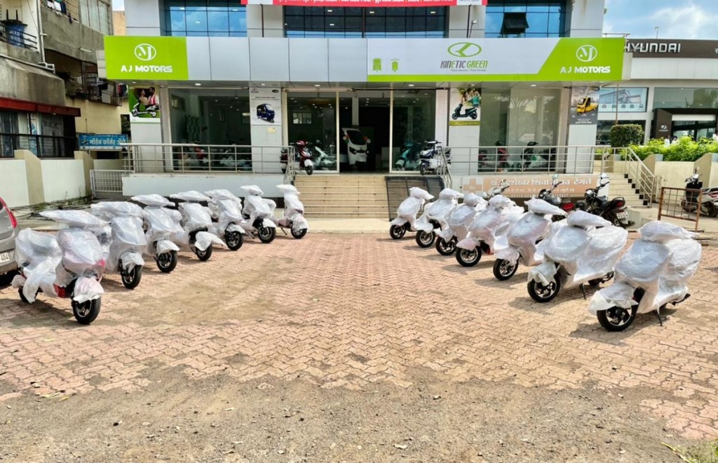 Kinetic Green eyes Rs 500 crore revenue from electric two-wheeler biz ...