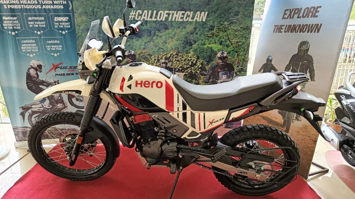 2022 Hero Xpulse 200 4V Rally Edition's real-life image gallery ...