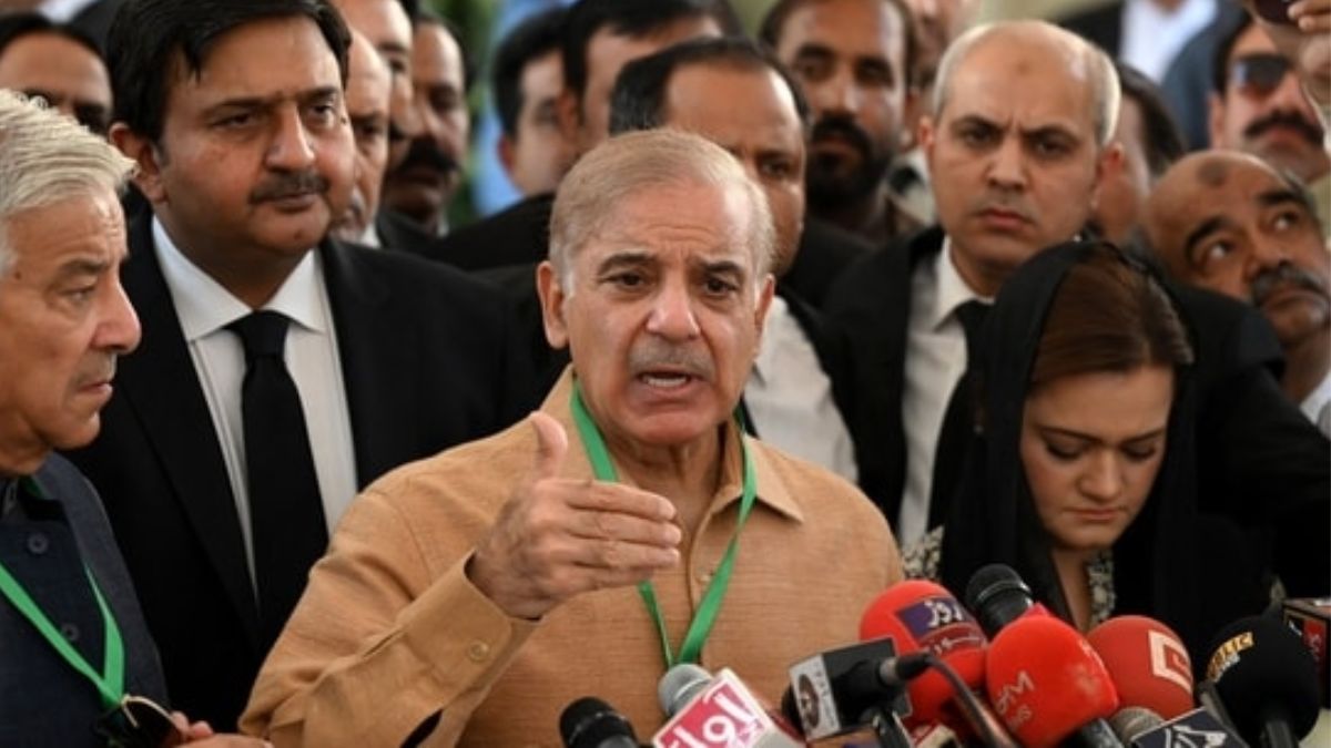 PM Sharif describes Pakistan as a ‘sea of water’ after floods; calls ...