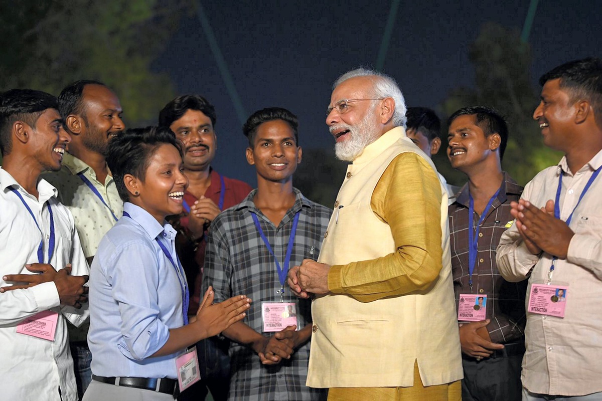 Kingsway is history now! PM Modi inaugurates Kartavya Path, unveils ...