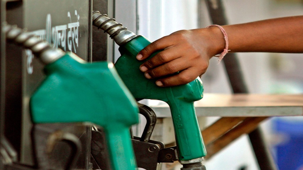 Petrol and Diesel Price Today in India: Petrol and Diesel Rate Today in ...