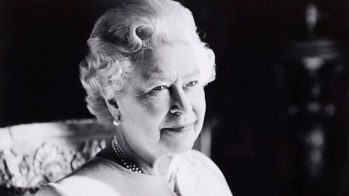 Queen Elizabeth II’s Funeral: World says goodbye as Queen Elizabeth II is laid to rest at ...