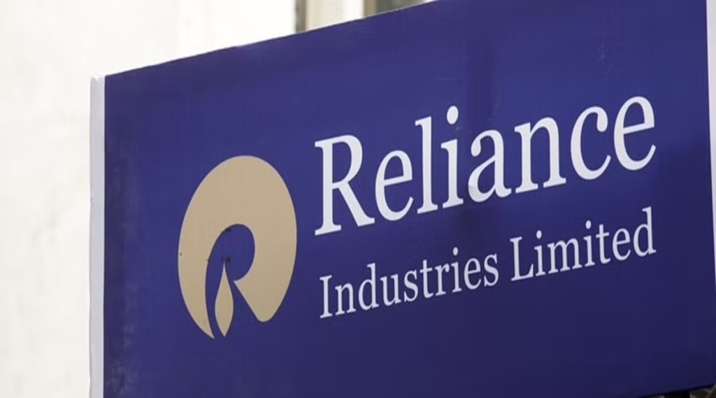 Buy Reliance Industries stock: RIL share may soar above Rs 2600; charts ...
