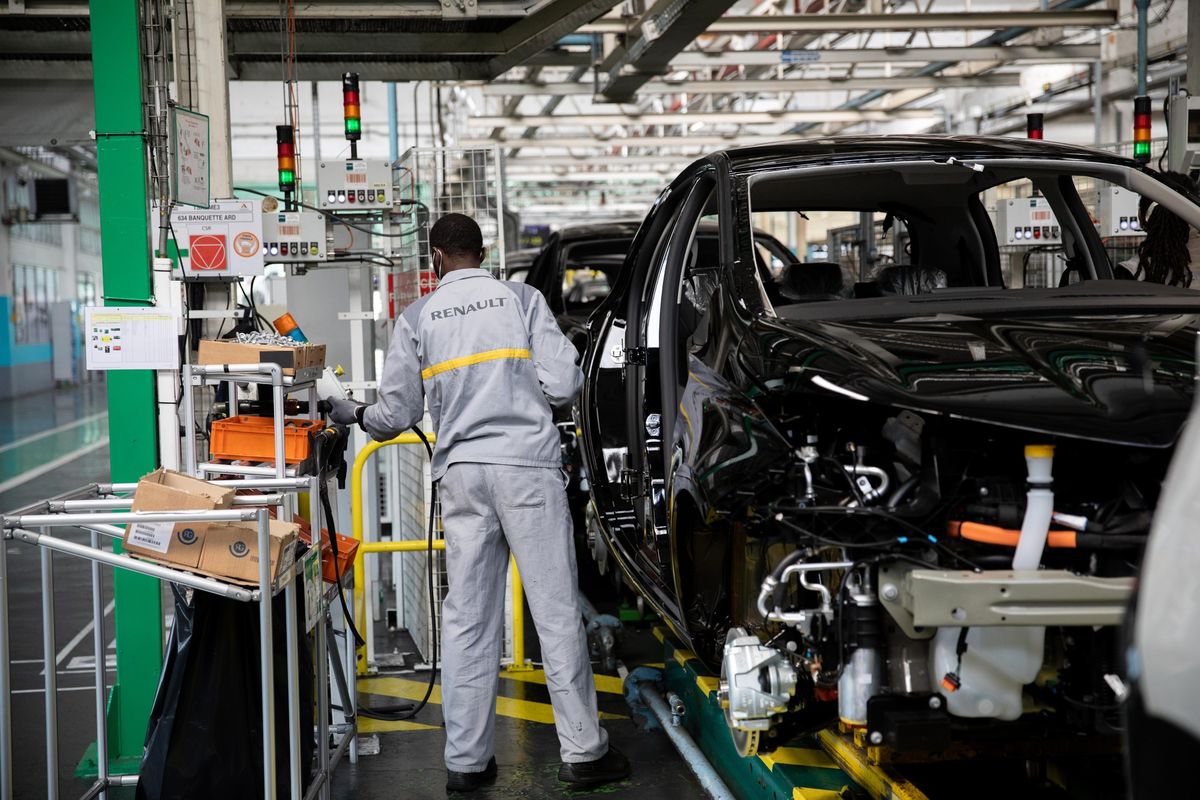 Auto suppliers feel the green squeeze as carmakers get clean - Express ...