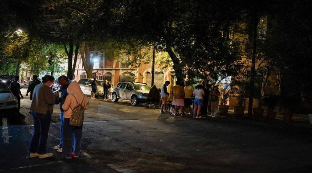 Earthquake of 6.8 magnitude shakes Mexico, 1 dead - World News | The ...