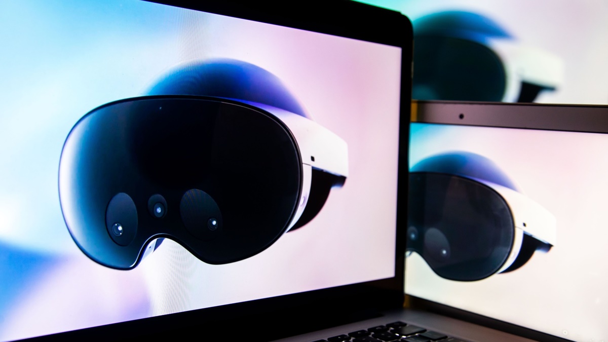 Meta debuts $1,500 VR headset targeting working professionals ...