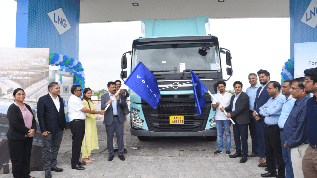 Volvo Trucks begins trial of LNG truck in India - Express Mobility News ...