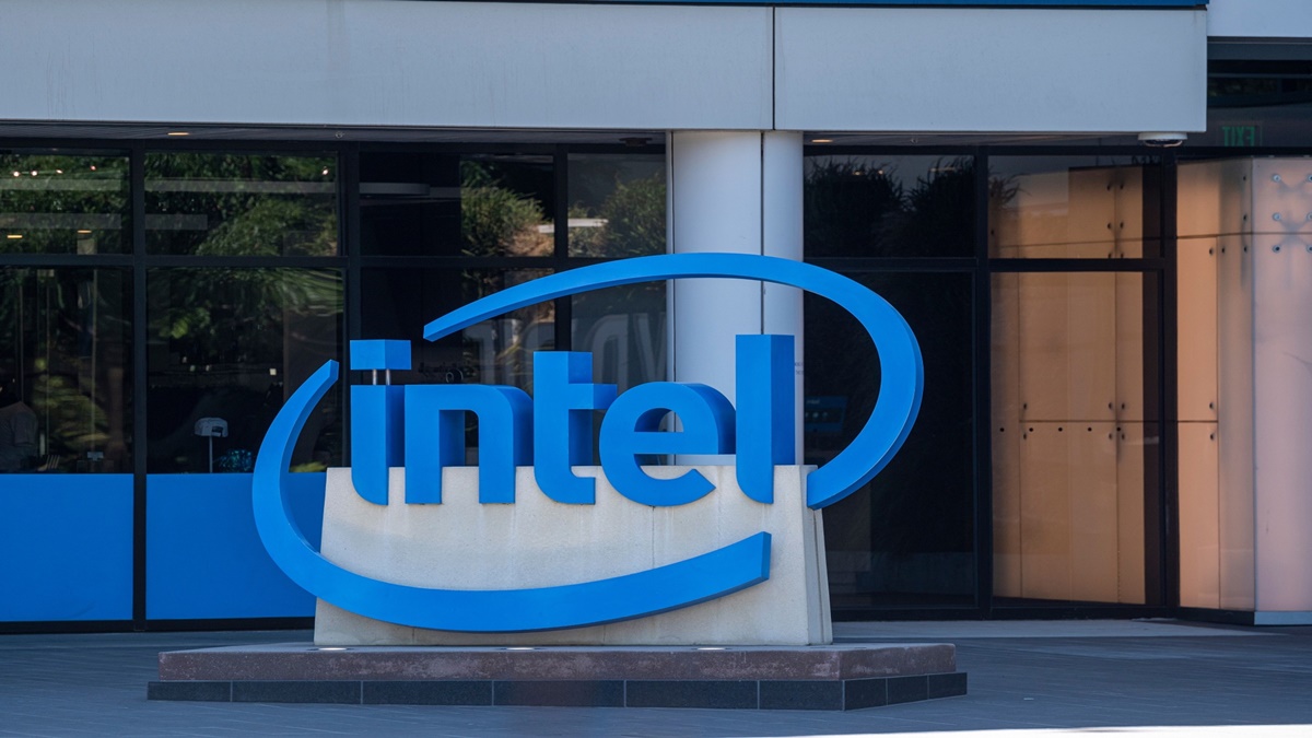 Intel plans thousands of job cuts in face of PC slowdown - Technology ...