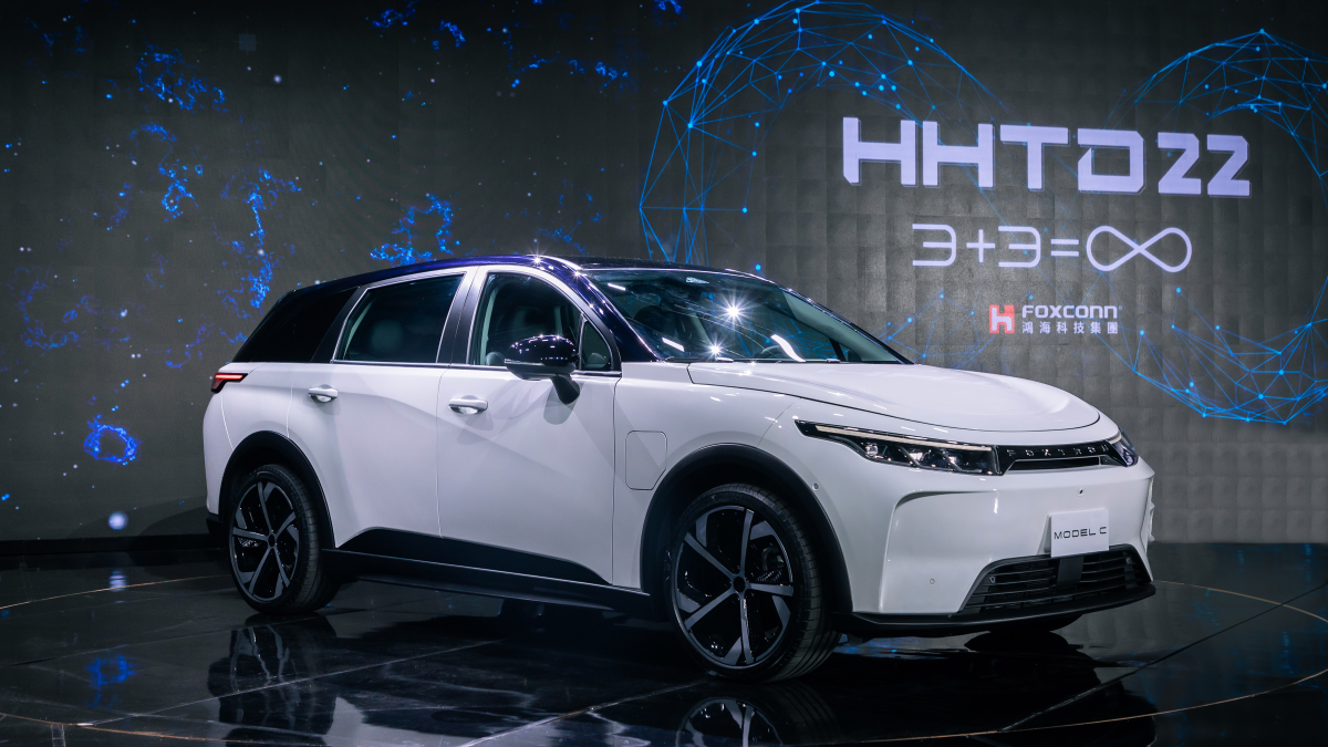 Foxconn showcases 2 self-developed concept prototype EV and a customer ...